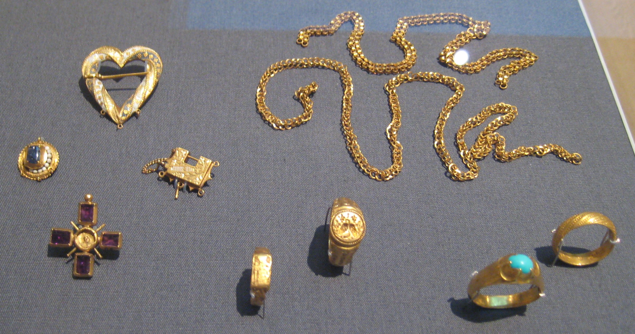 Largest hoard of hammered gold coins ever found - Detecting Finds