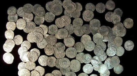 Scotland's "largest medieval coin hoard" in 200 years - Detecting Finds
